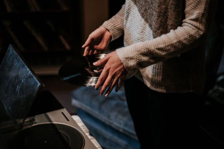 How To Handle A Vinyl Record Properly (Protect Your Albums!)